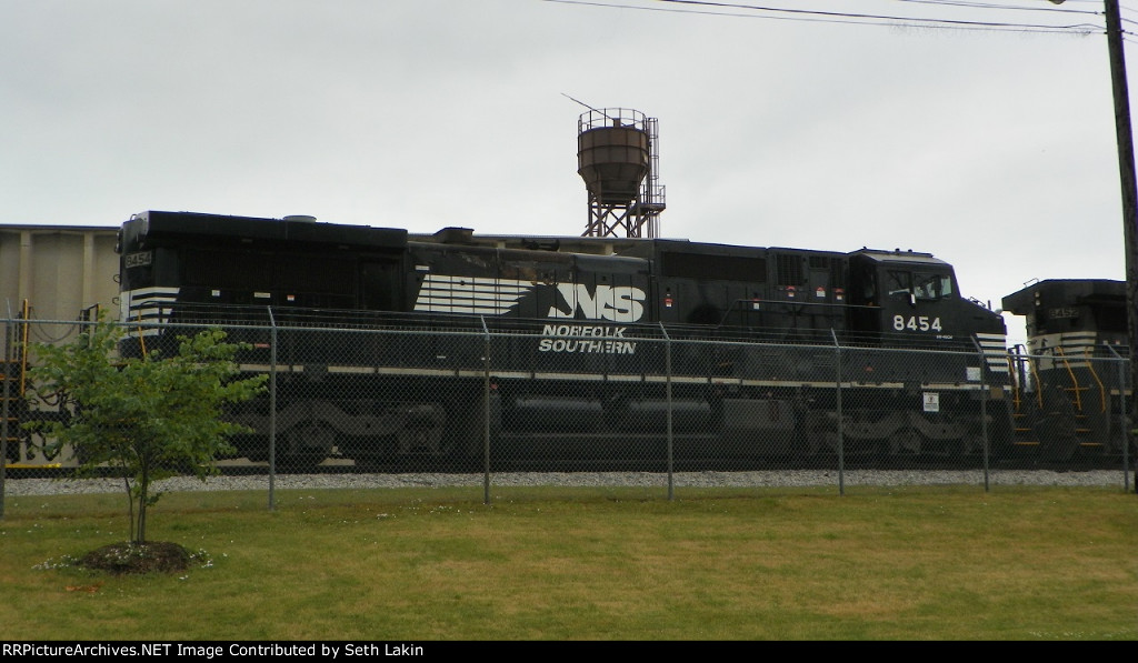NS 8454